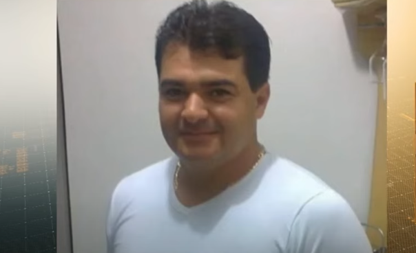 Suspeito De Matar Namorado Da Ex Companheira Se Entrega à Polícia Em