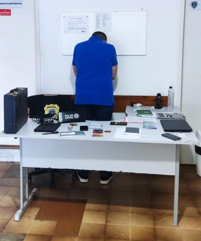 Ex-gerente de banco é preso por fraude de R$ 415 mil em empréstimos ... Ex-gerente de banco é preso por fraude de R$ 415 mil em empréstimos ...